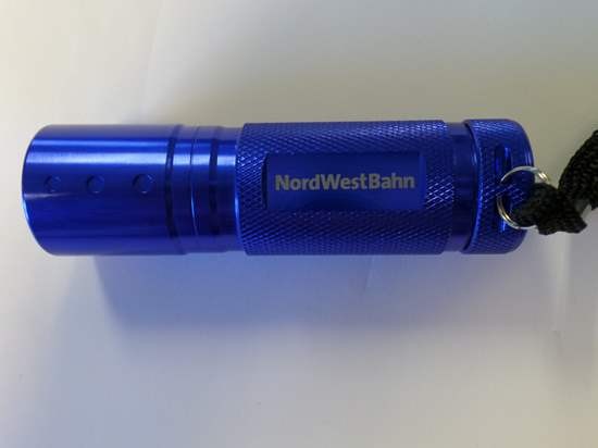 Metmaxx® LED MegaBeam Taschenlampe GoRed3Watt Blau 693-00.004 | pen4you